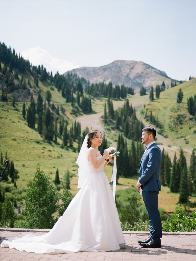 Utah Ski Resort Alta Lodge Wedding | Jun & Yuxuan